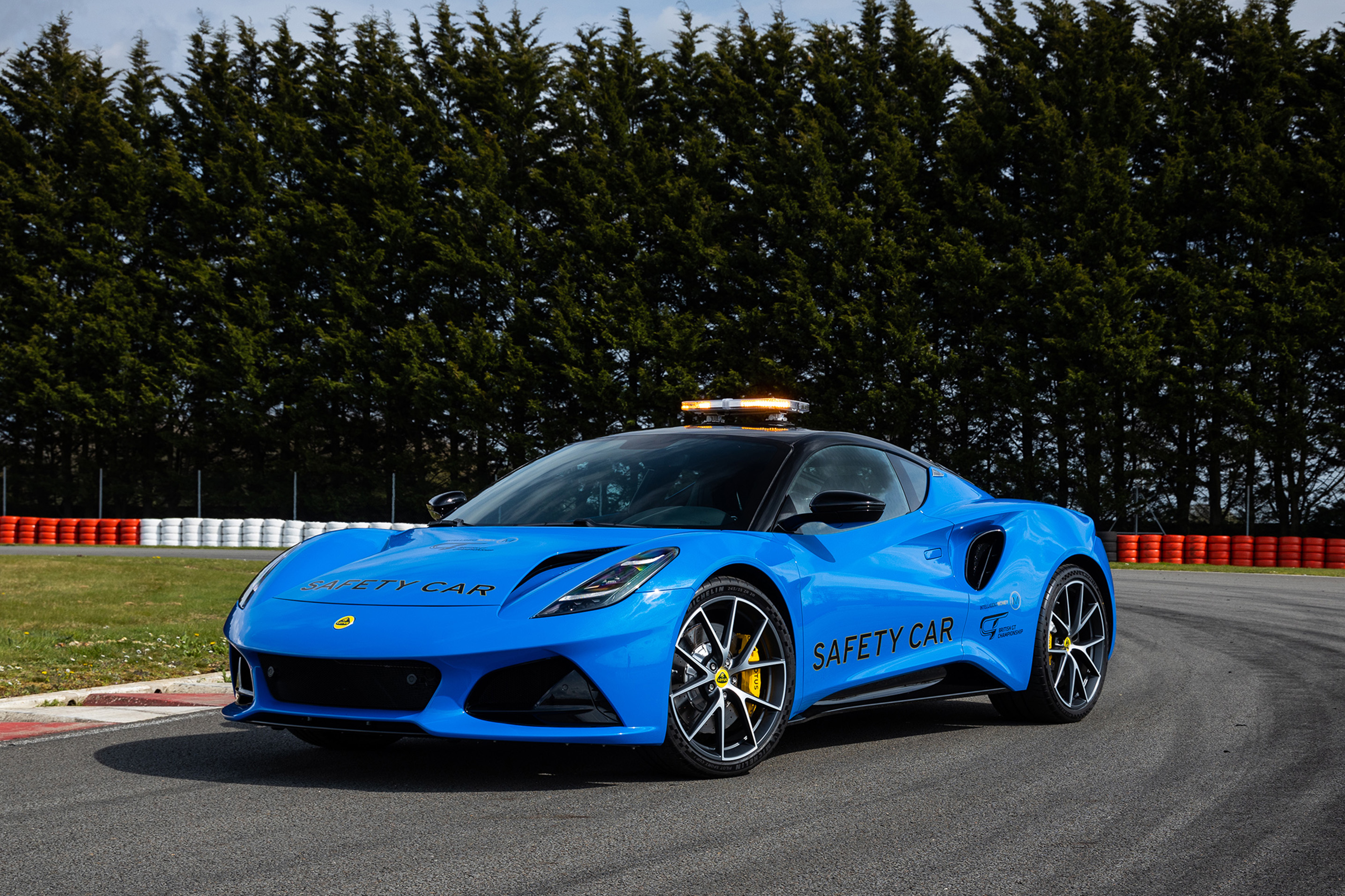 Lotus becomes Official Safety Car Partner of the Intelligent Money ...